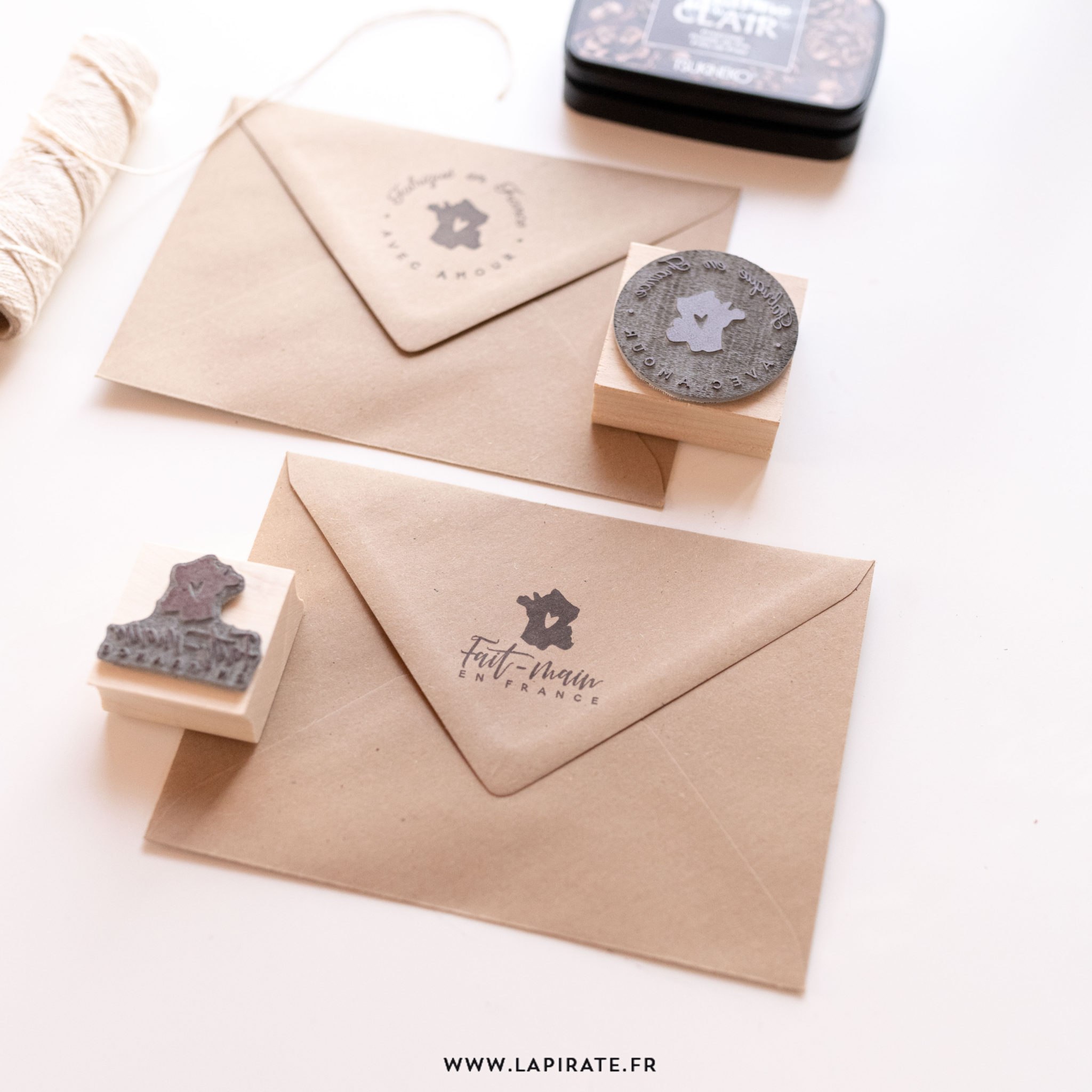 Tampon Fait-main en France, tampon packaging • La Pirate