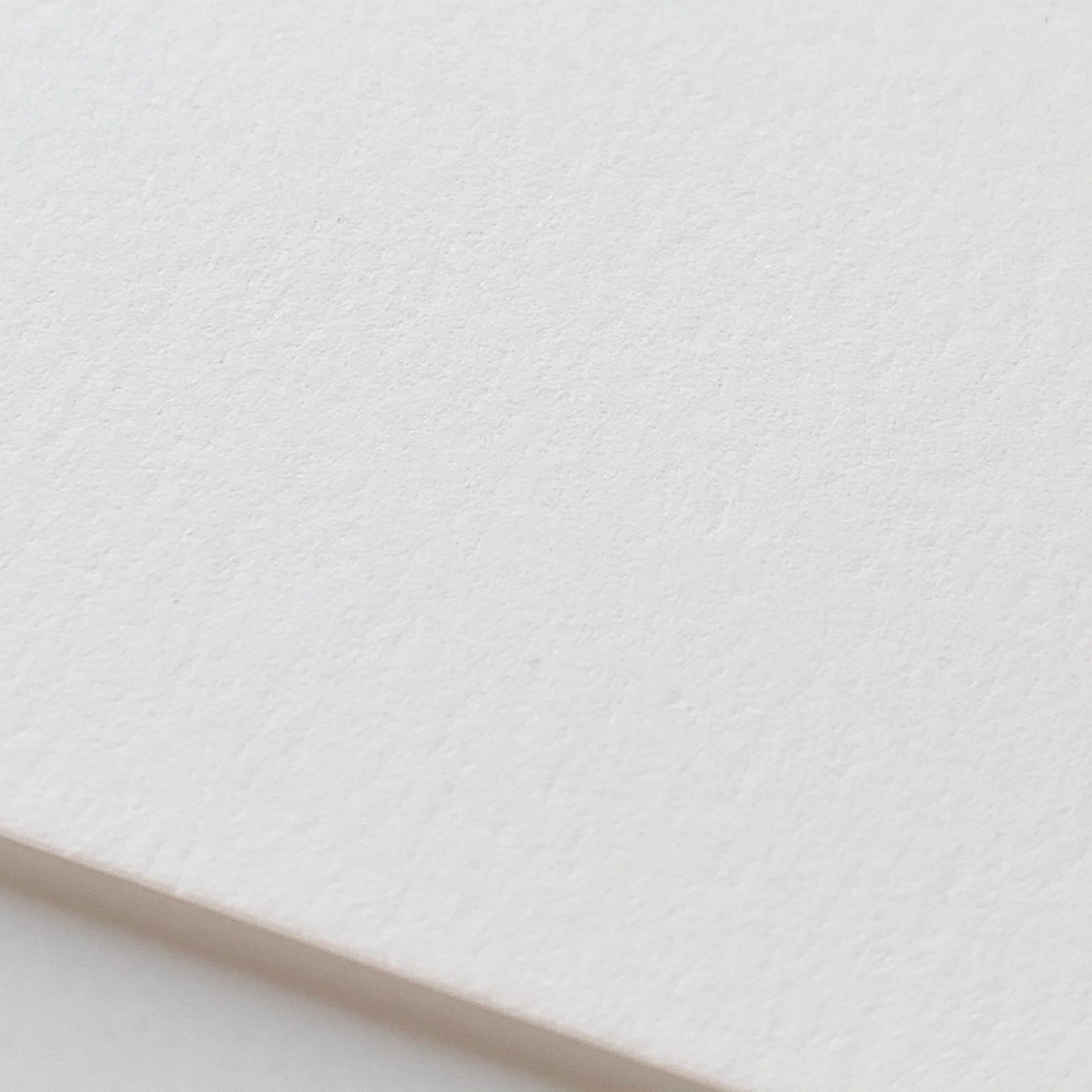 Nos papiers d'impression, papeterie raffinée & éco-responsable • La Pirate